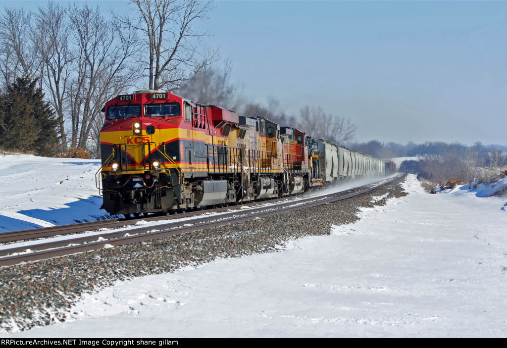 KCS 4701 Nice set of power Heads a Wb Freight,